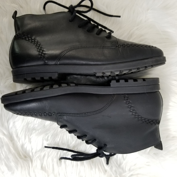 Sporto | Shoes | Sporto Black Leather Lo Profile Hipster Booties 7h ...